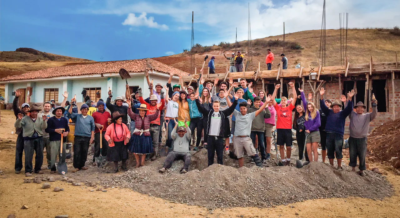 Community Service Camps & Programs for Teens